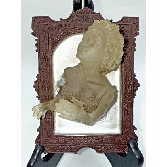 Unbranded | Holiday | Vintage Ghost In The Mirror Wall Decor Woman ...
